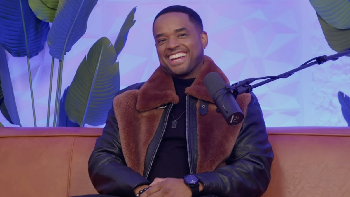 Larron Tate: Illuminating the Path of a Captivating Talent - Manometcurrent