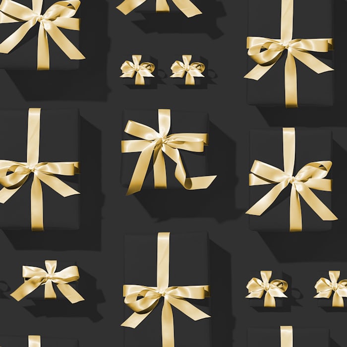 Top 8 Key Moments to Present Dubai Corporate Gifts for Maximum Impact ...