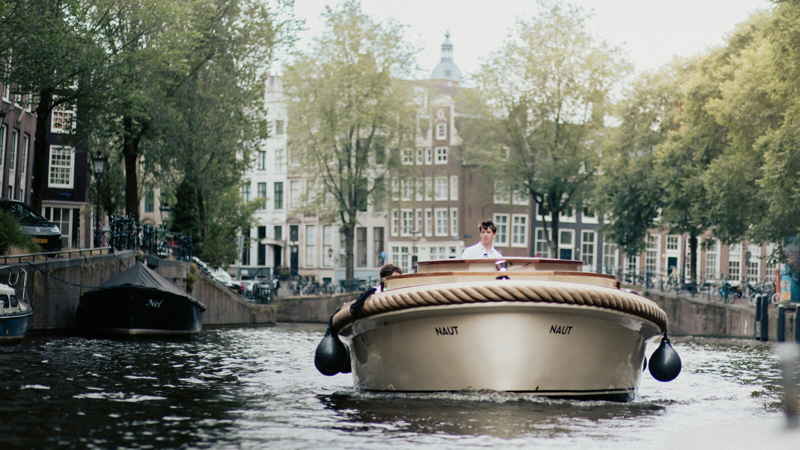 The best photo spots during boat cruise in Amsterdam - Manometcurrent